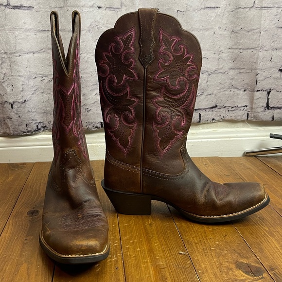 Ariat | Shoes | Ariat Womens Round Up Square Toe Western Boots Size 7c ...